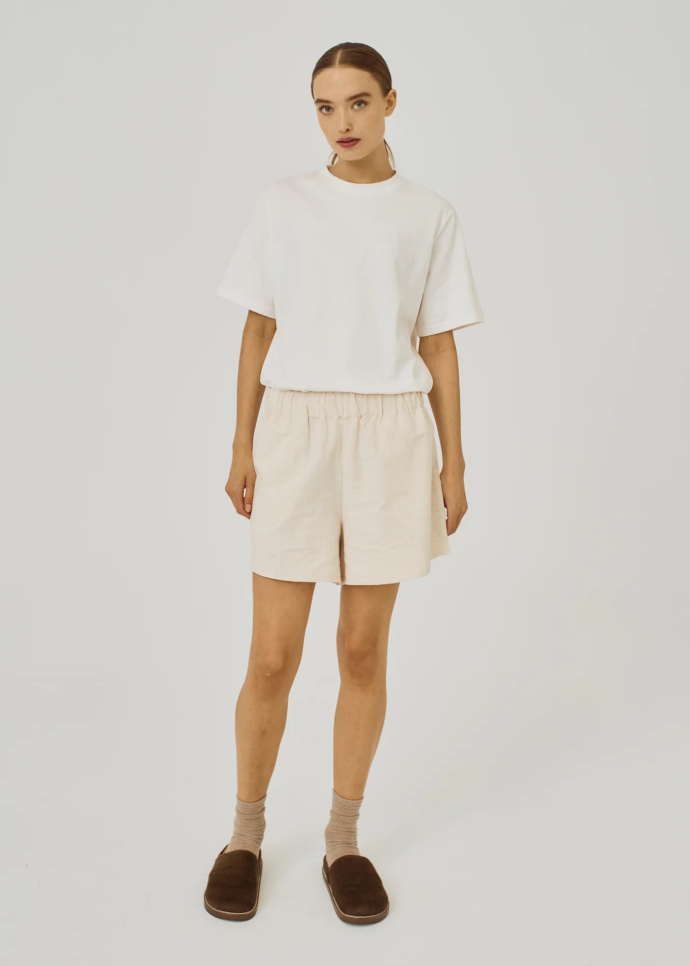 Linea shorts in beige – BEYOND STUDIOS