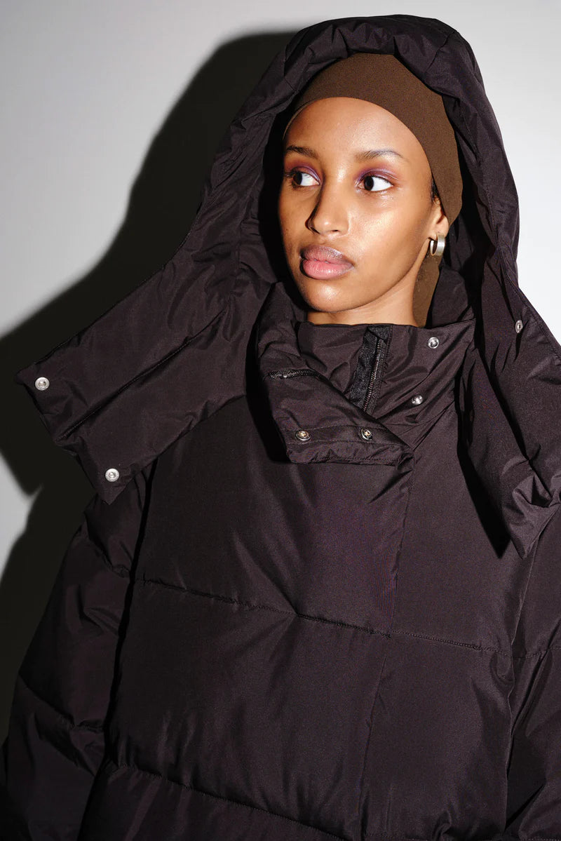 Napoli W puffer jacket in black – BEYOND STUDIOS